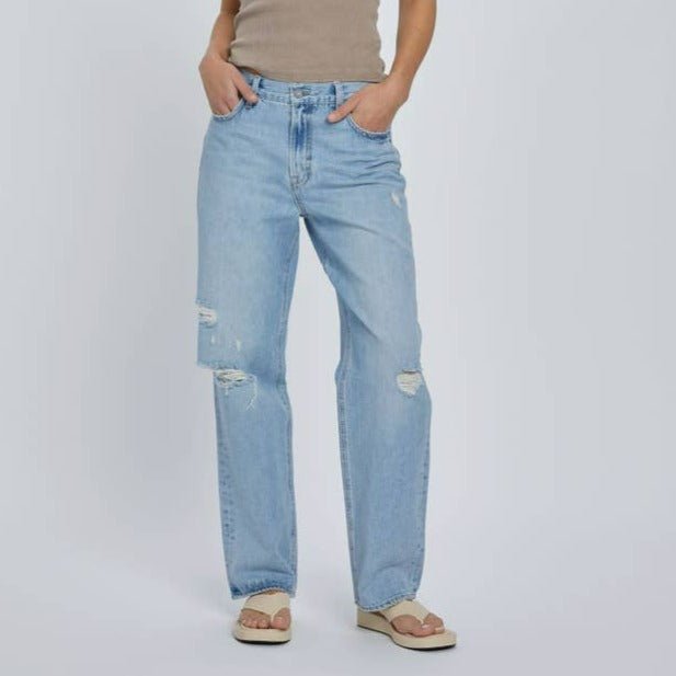Light Wash Classic Distressed Relaxed Boyfriend Jeans – Modern Pastime
